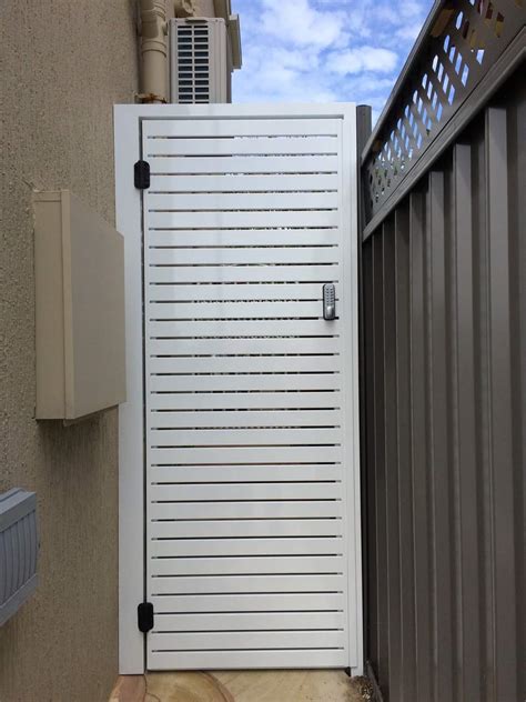 Manual Gates Made To Measure At Our Kirrawee Factory In Sydney