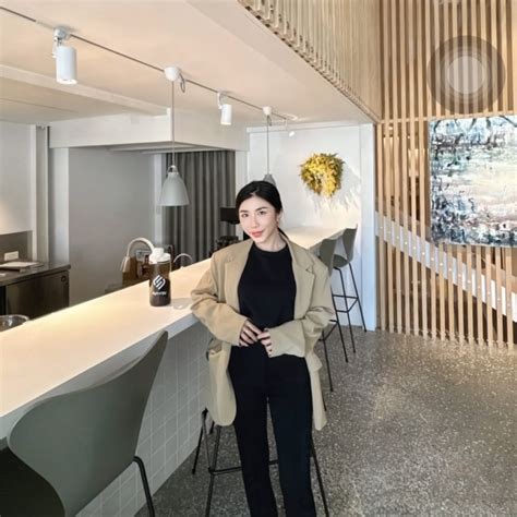 只要跟朋友見面 她們都說：你是不是又瘦了 聽到這句話真的很開心 但是我真的沒有再更瘦 只是沒有胖到哪裡去🥹 當初來做計畫就是最明確的選擇 身體代謝好脂肪自然不囤積