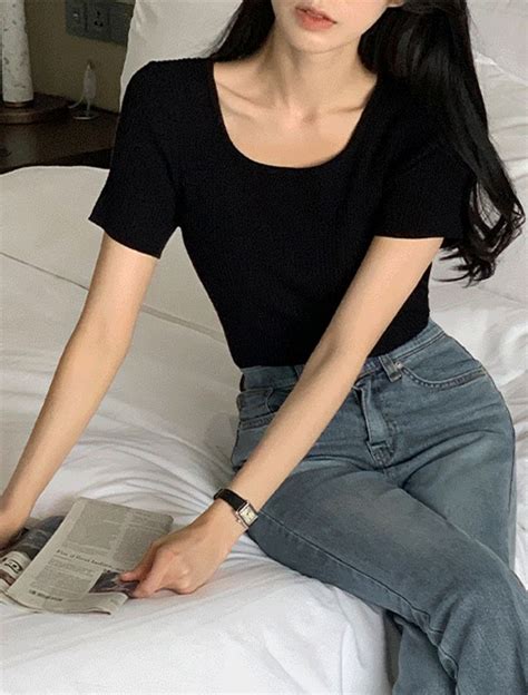 베니토 2천장돌파 Morrest 3kg쿨링감 Made 촉촉소프트 베이스 스퀘어넥 반팔 골지 니트봄여름간절기데일리데일리룩출근룩데이트룩하객룩격식룩