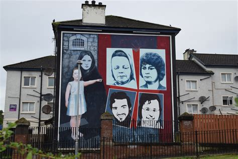 Exploring Derry The Incredible Bogside Murals Hopsskipsandjumps