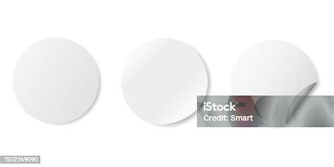 흰색 둥근 스티커입니다 빈 템플릿에 대한 배지를 표시합니다 원형 모양의 백지 라벨 벡터 그림 0명에 대한 스톡 벡터 아트 및 기타 이미지 Istock