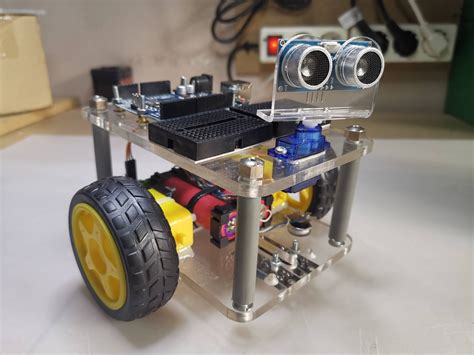 MARGTECNOLOGIA COMENZANDO CON EL MUNDO ARDUINO ENTRADA Nº 1 CONSTRUCCIÓN DE ROBOT PARA