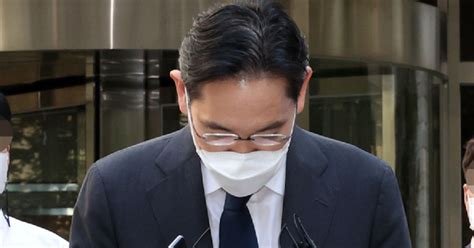 [포토]인사하는 이재용 더 사랑받고 신뢰 받는 기업 만들겠다