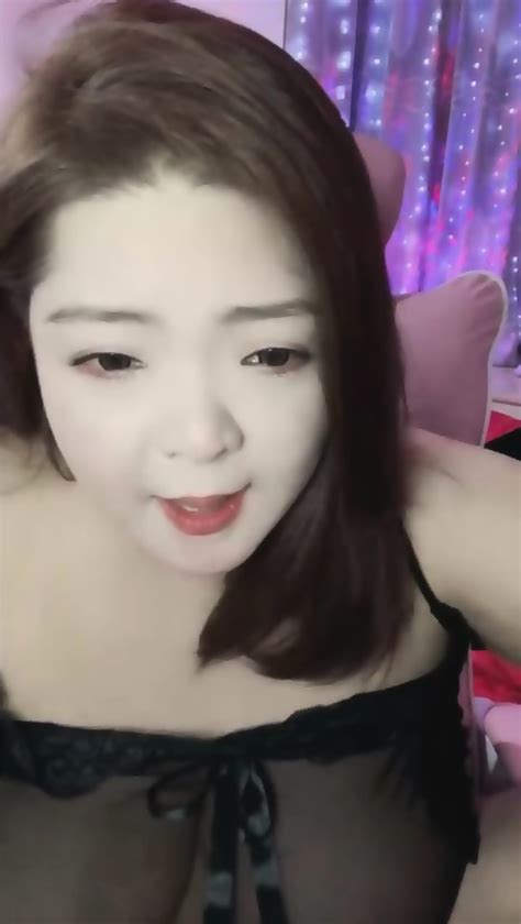 超级爆乳肥臀女主播简直极品 01 Eporner