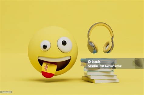 스페인어 학습 책 헤드폰 스페인 국기 형태의 혀가있는 웃는 얼굴 3d 렌더링 오디오북에 대한 스톡 사진 및 기타 이미지