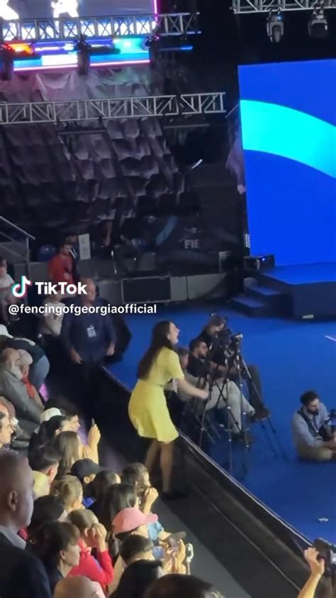 ვენსან კასელი და ტინა კუნაკი 😍 და ქალი Facebook