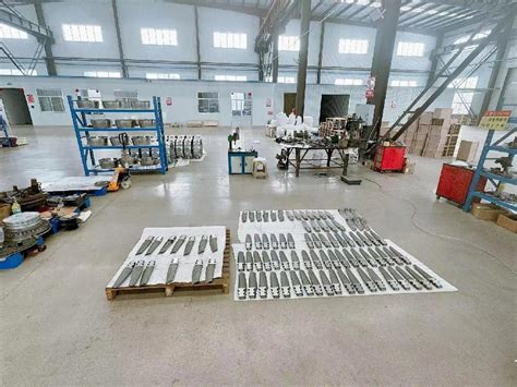 Directional Solidification Of Single Crystal Blades Under Industrial Conditions Using The