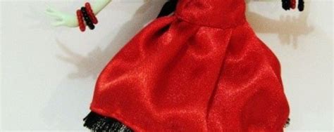 Платье Девушка в красном