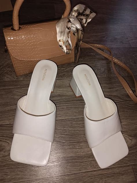 Шлепанці на каблуці сабо — ціна 500 грн у каталозі Сабо Купити жіночі речі за доступною ціною на