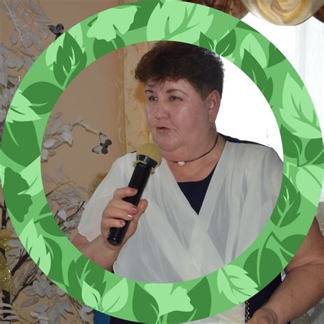 Наталія Давно я вам не показувала свій перець Та і не було що показати бо у цьому році він