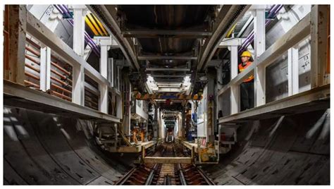 Image Processing Based Subway Tunnel Crack Detection System