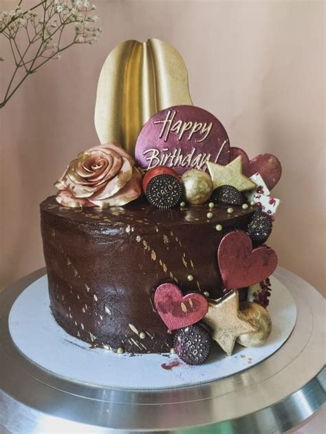 Торт Трюфель с шоколадным декором