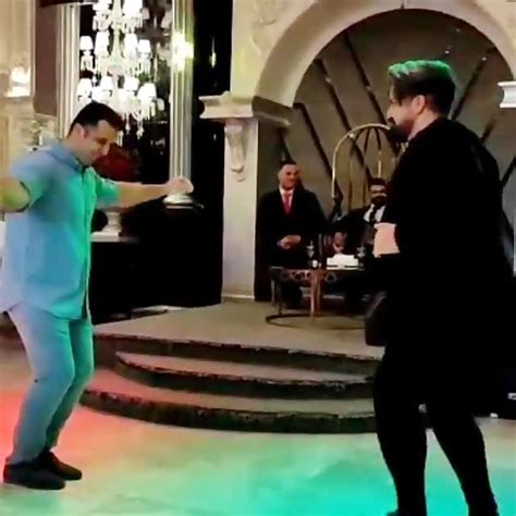 رقص بابا کرم