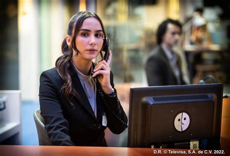 Julia Urbini Čsfd Cz