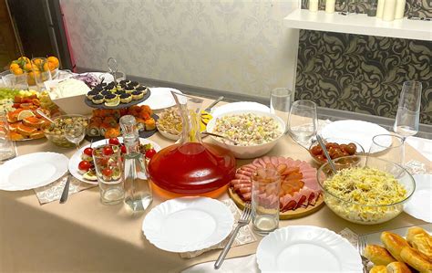 Стол для взрослых на детский День рождения как мы сходили в гости и чем нас угощали