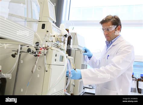 Hplc Ms High Performance Liquid Chromatography Mass Spectrometry
