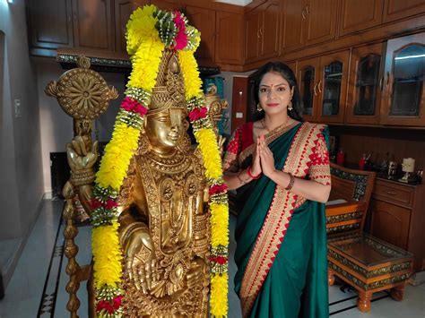 Asha Jyothi Ashaanchor • Instagram Photos And Videos