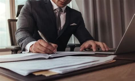 نموذج صحيفة دعوى مطالبة مالية من مكتب المحامي رامي الحامد 1445 Best