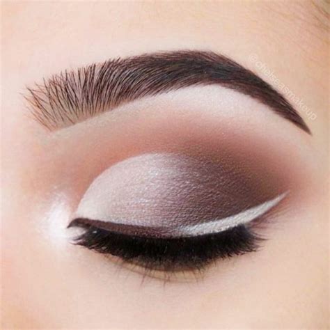 The Best Winged Eyeliner Styles For Your Eye Shape
