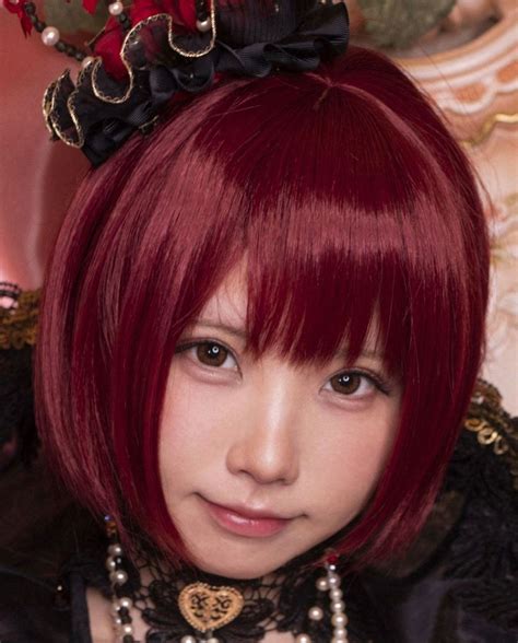 えなこ、美腹筋の猫耳ショットに称賛の声 「鍛えてるから素晴らしい腹部」「家で飼いたいしん」