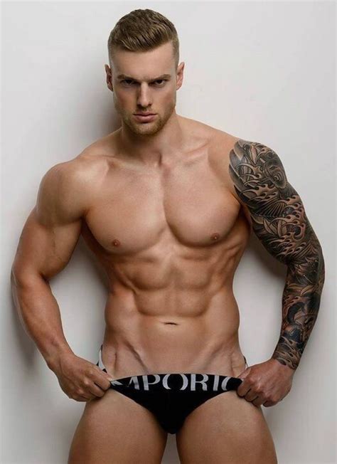 Sexy Hung Gay Men Hohpainto