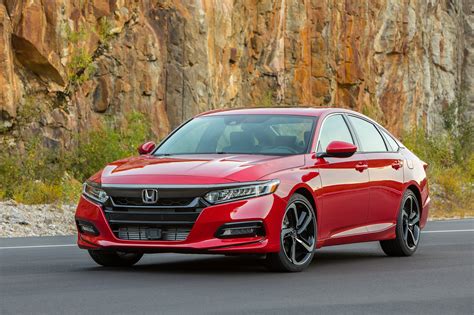 First Drive: 2018 Honda Accord | Automobile Magazine
