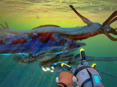 Dead Reaper On Top Of An Innocent Reefback R Subnauticaslayers