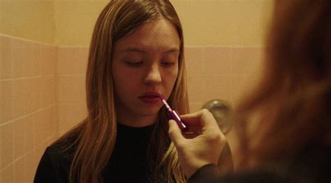 Sydney Sweeney As Alice In Sharp Objects 2018 Pelis Forastero