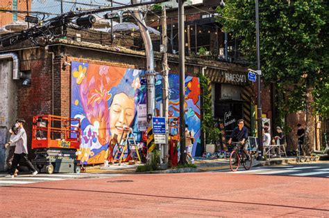 팝업 흥행 성수동을 매거진 같은 거리로 Trend M 아이디어 브랜딩