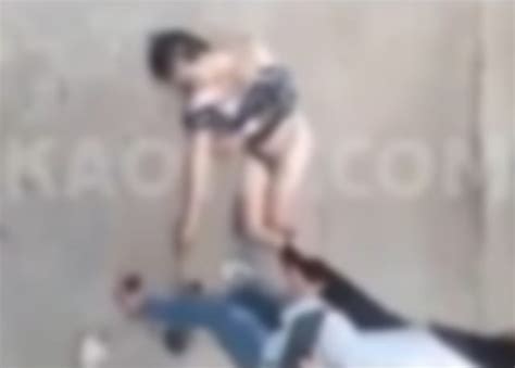 動画あり女子高生いじめで服を脱がされネット中に晒される ポッカキットポッカキット