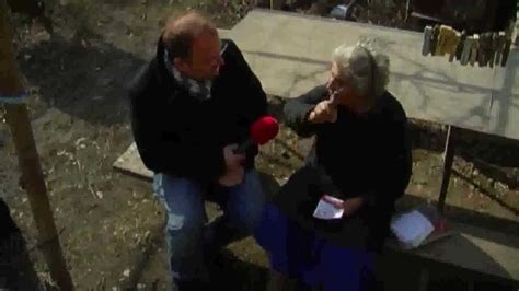 გაჭირვებული მოხუცი Mp4 Youtube