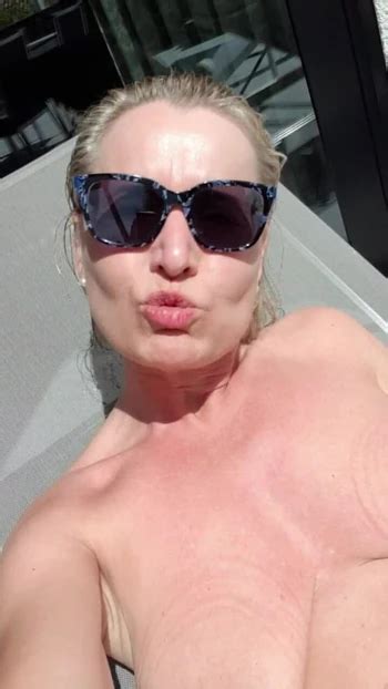 Бесплатно порно видео с тегом Нудистский пляж Xhamster