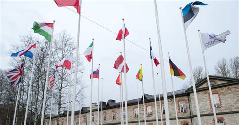 When This Country Faced A Suspected Russian Cyberattack It Took Some Big Steps To Stop Another