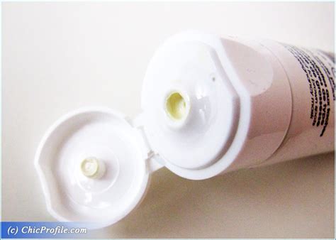 Acm Depiwhite M Protective Cream Spf 50 Review Swatches Photos Beauty Trends And Latest