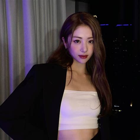 ୨ Le Sserafim Yunjin ୧ ˖⁺ In 2022 Pretty People Kpop Girls