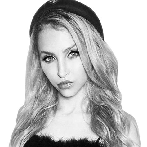 Alix Lynx The Daily Beast