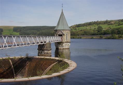 The Valve Tower And Overflow Weir At © John Bristow Geograph Britain And Ireland