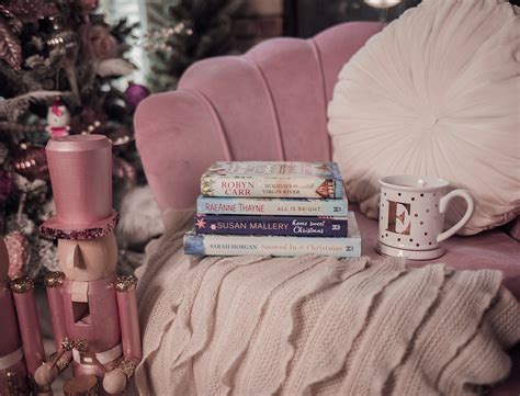 Must Read Christmas Books For The Holiday Season Lizzie In Lace