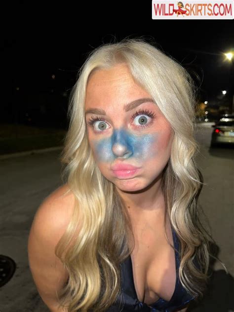 10 Hot Photos By Sophie Riedemann Known As Sophuckingone