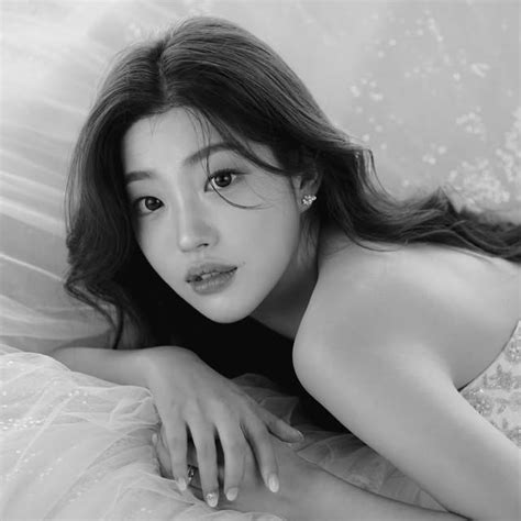 곽현이 hyeon i Threads Say more