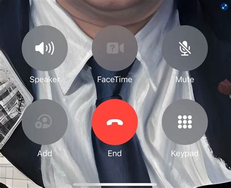 Latest IOS Developer Beta Returns End Call Button To The Middle Of The Screen But With A