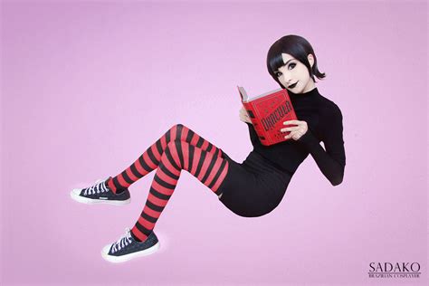 Mavis Dracula монстры на каникулах Cartoons New Funny Posts Pictures And S On