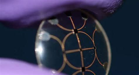 Контактните лещи на бъдещето ще снимат снимки Profit Bg