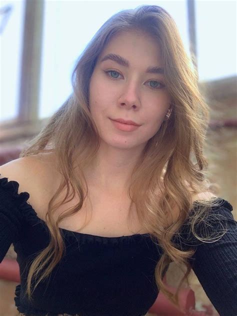 Lizzie Justice ️ Live Cams Skype Teams Discord And Telegram