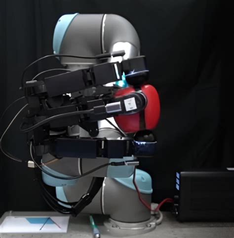 영국 브리스톨대 물체를 자유자재로 회전시키는 로봇 핸드 개발 로봇신문사