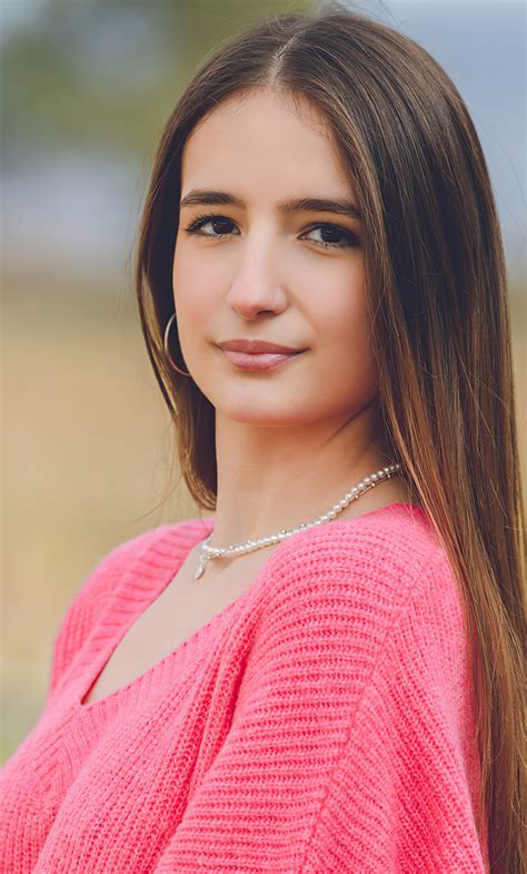 1280x2120 Laia 4k Iphone 6 Hd 4k Wallpapersimagesbackgroundsphotos