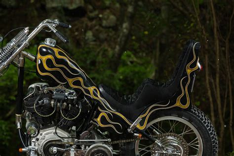 Custom Harley Davidson Knucklehead Chopper Looks Unapologetically