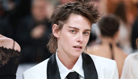Kristen Stewart And Dylan Meyer Enjoy Rare Outing In Los Angeles News Minimalist