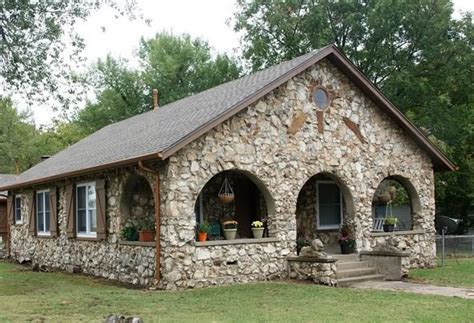 Stone Cottage At 201 S Bailey St Pryor Ok