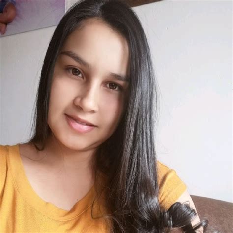 Daniela Andrea Lopera Sinitave Servicio De Atención Al Cliente